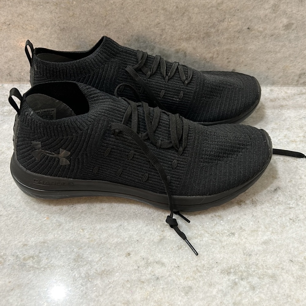 Men’s Black Under Armor Sneakers - Gem